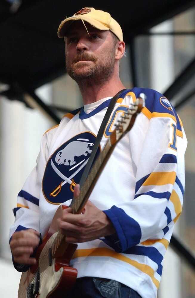 RIP Gord Downie, A Canadian Rock Legend: – Street Smart Sports
